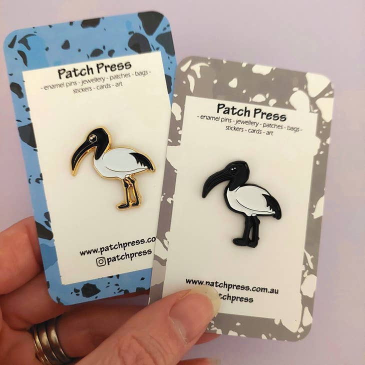 Patch Press Pin - Aus Bin Chicken (gold metal) – Mockingbird Lounge